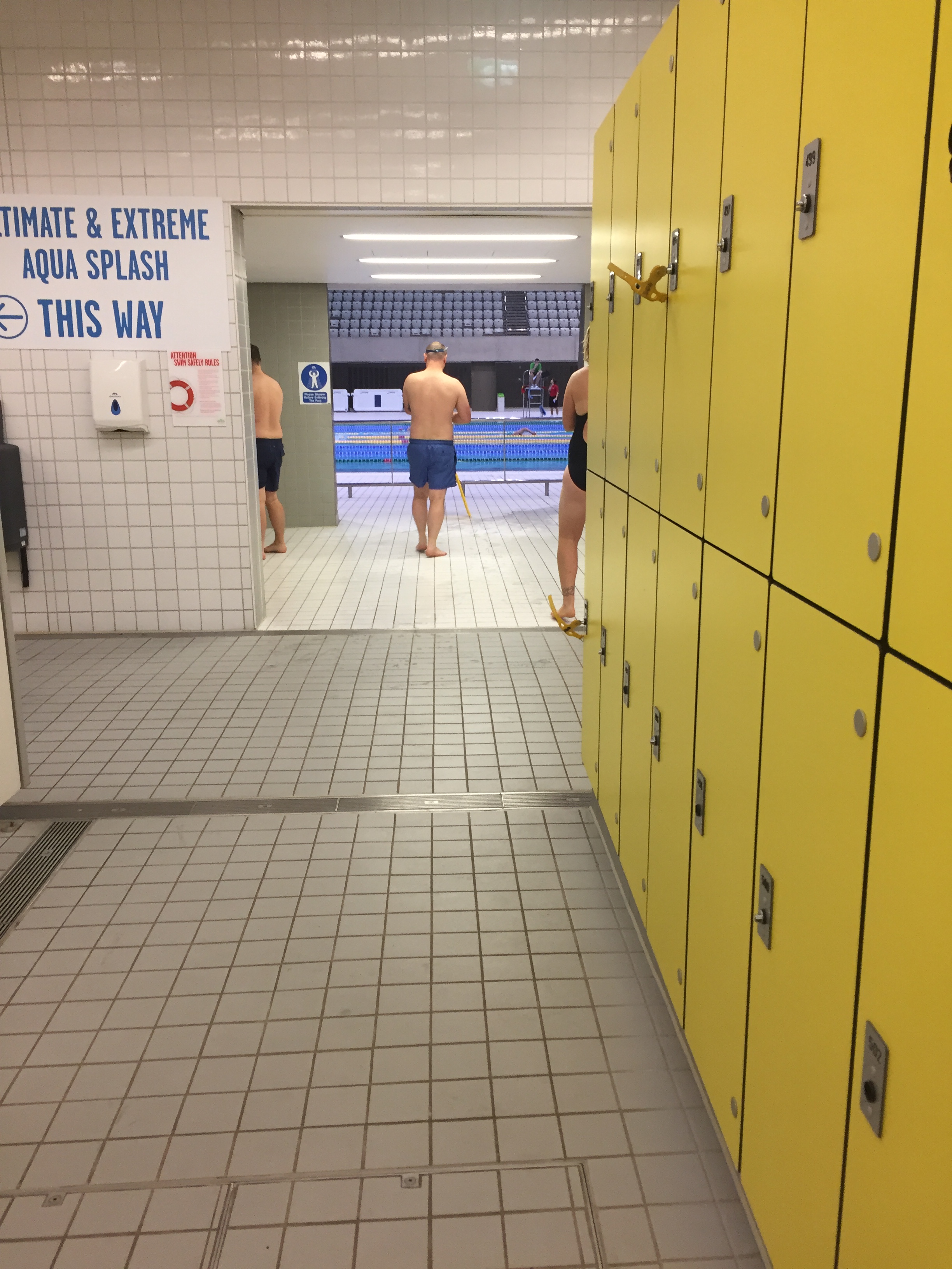 Ultimate London Pool Crawl 2017 – TEAM Mermaids